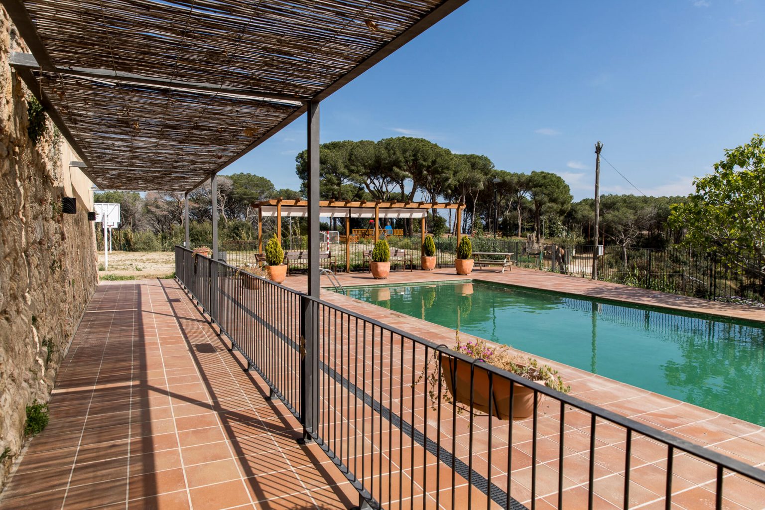 Inauguración de la piscina de la casa de colonias de la Fundación Casa ...